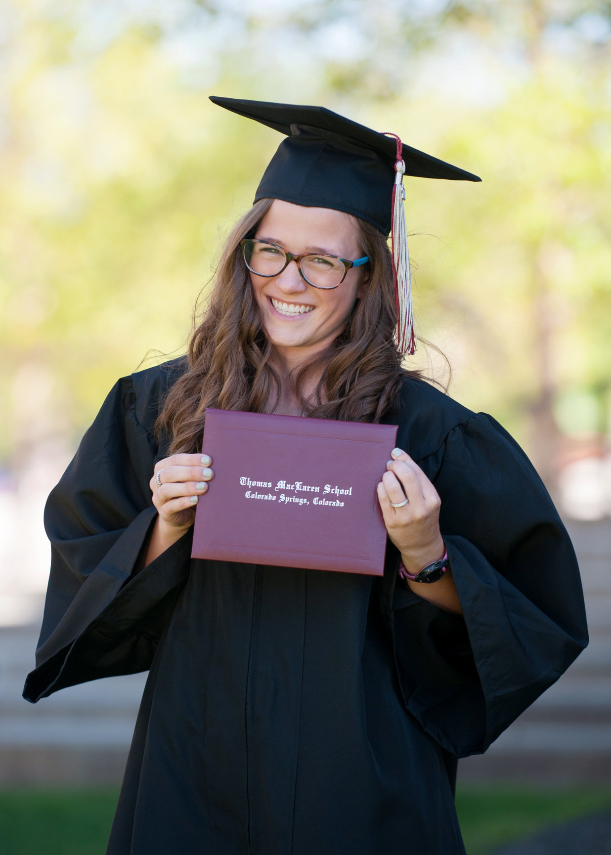 ORDER SCHOOL/TEAM PORTRAITS - Personality Portraits