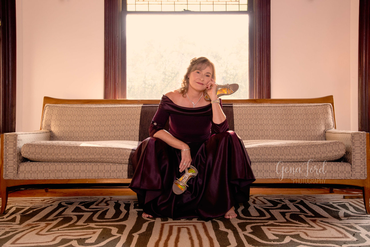 Contact Monroe & Atlanta Portrait Photographer | Gena Ford