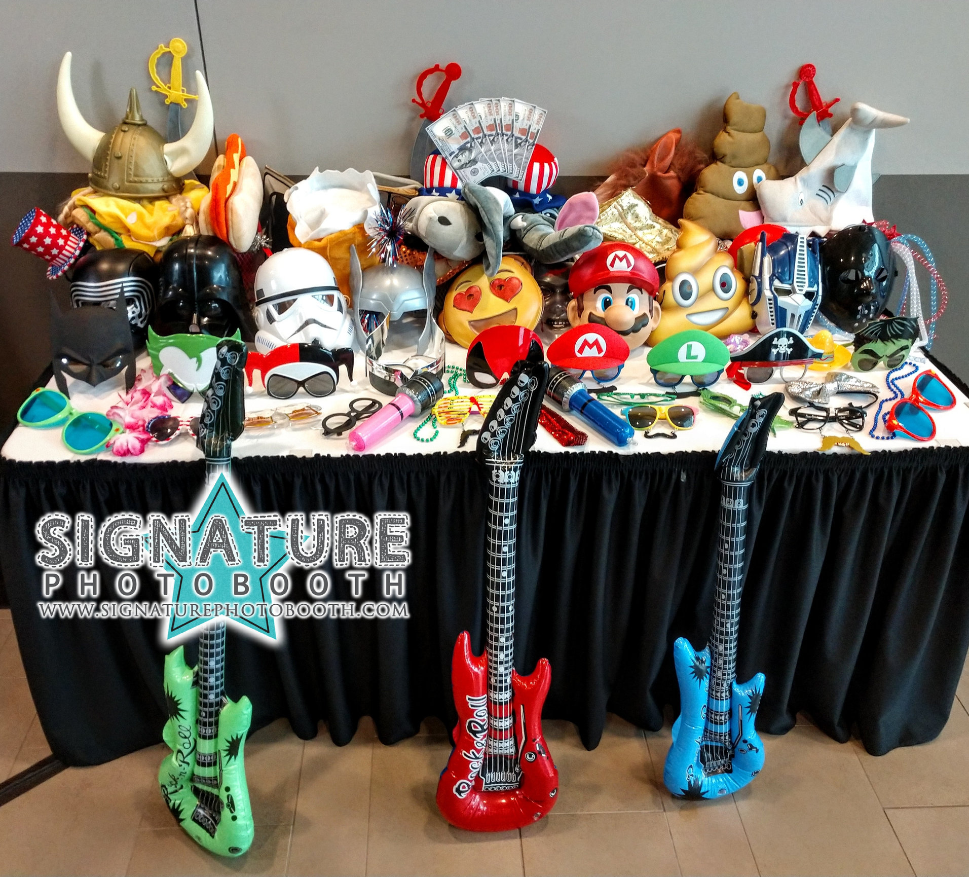 10 Reasons To Hire Signature Photo Booth For Your Wedding - Signature ...