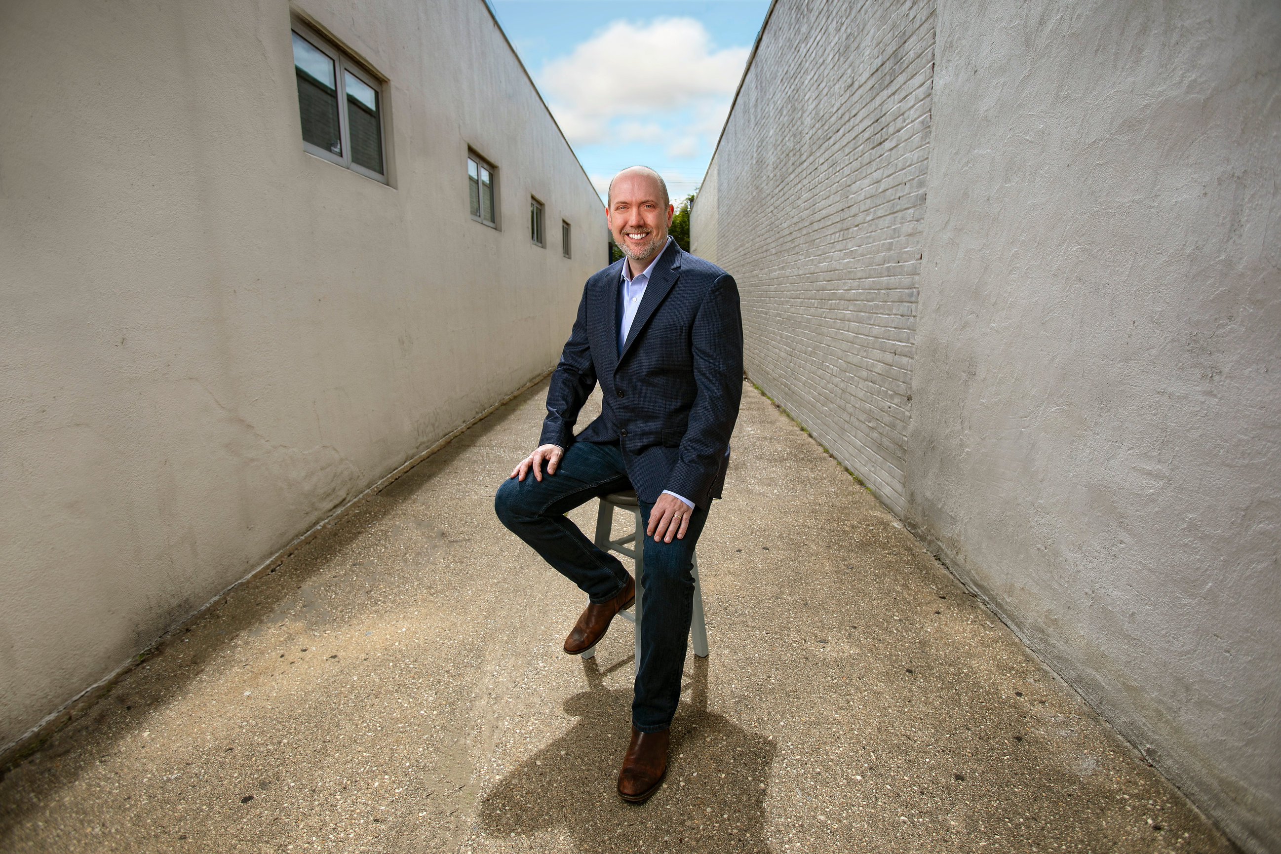 Portraits and Headshots - www.RobTphoto.com