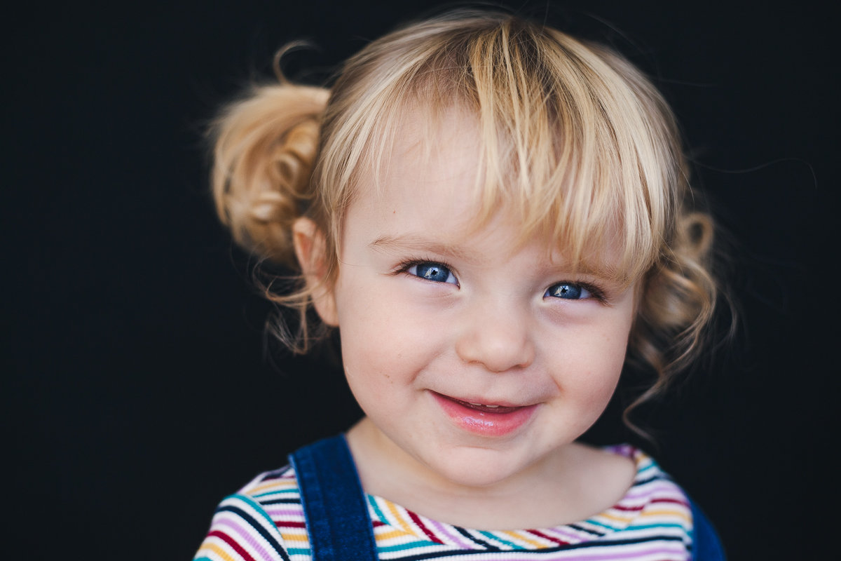kids portrait pop up event by Jana Bee Photography - covid safe modern ...