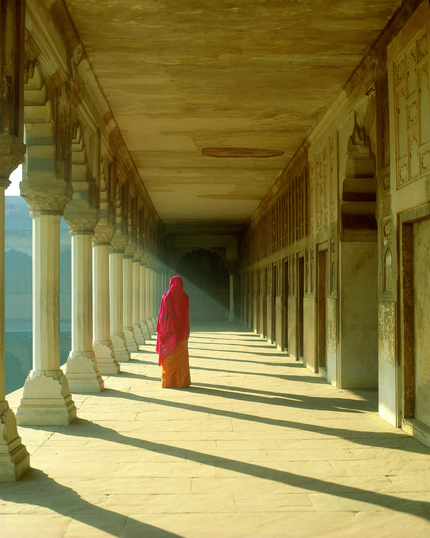 Indian model in Agra - Jim Zuckerman photography & photo tours