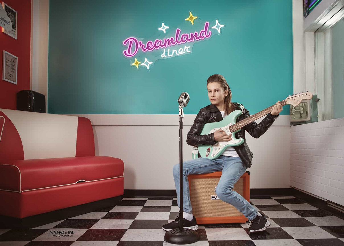 DREAMLAND DINER RETRO WINNIPEG PHOTOSHOOT