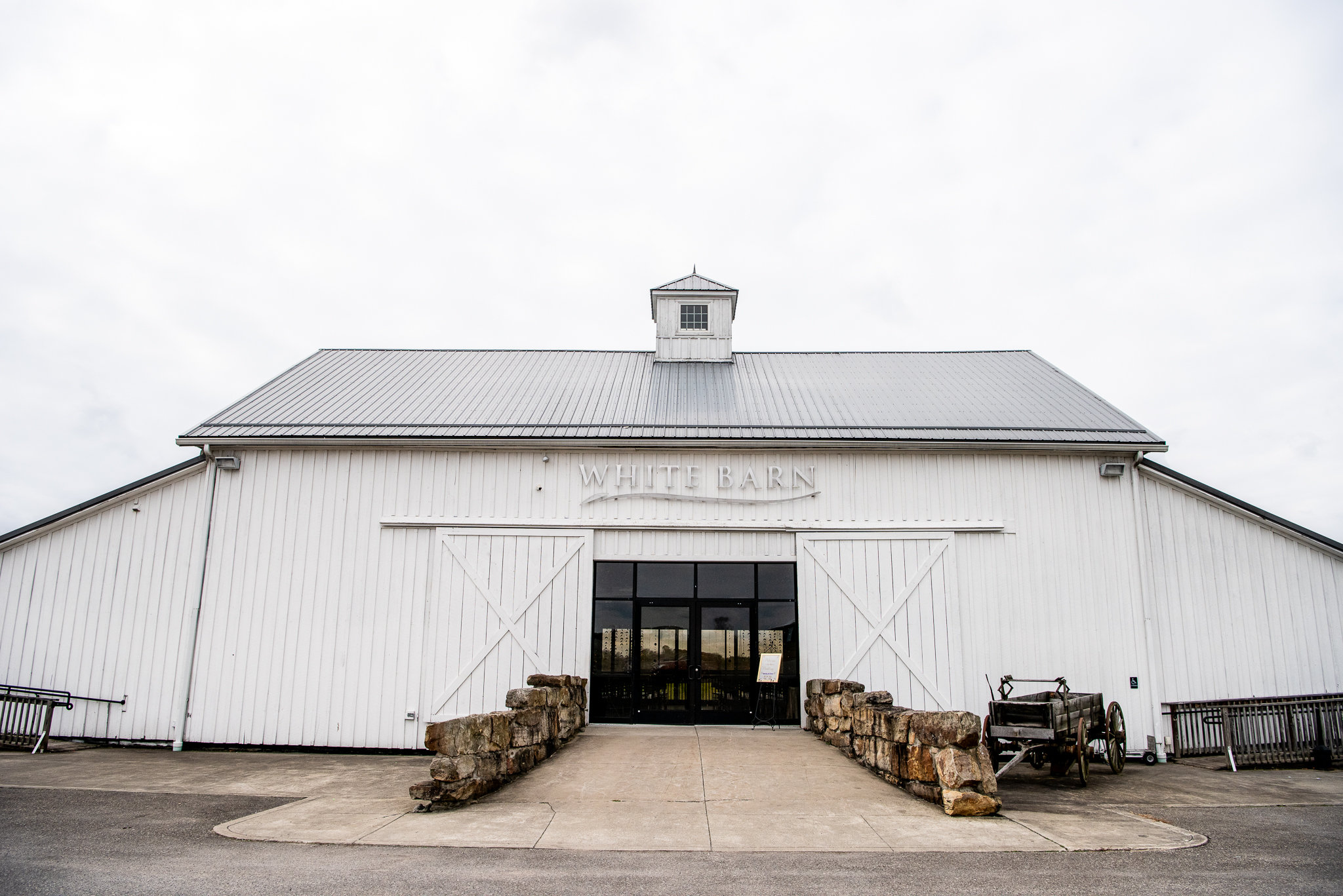 Becca & Evan a White Barn Wedding Prospect, PA - Elaina Eppinger ...