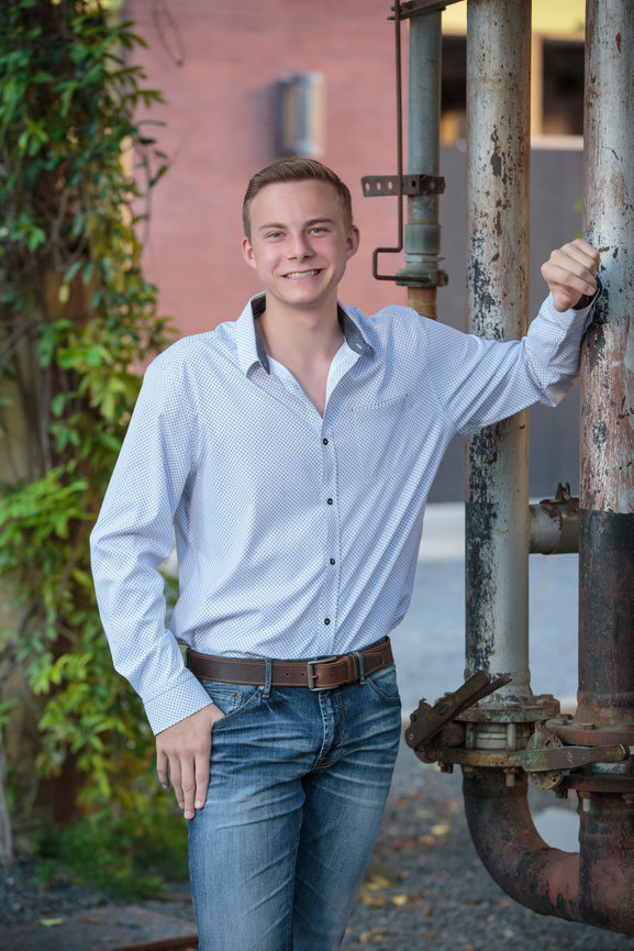 Senior Portrait Types - Studio Benton Photography