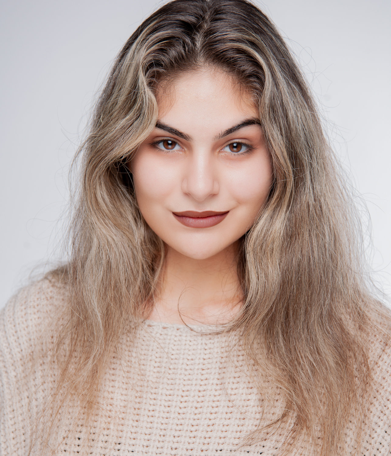 Women - Red Models & Talent