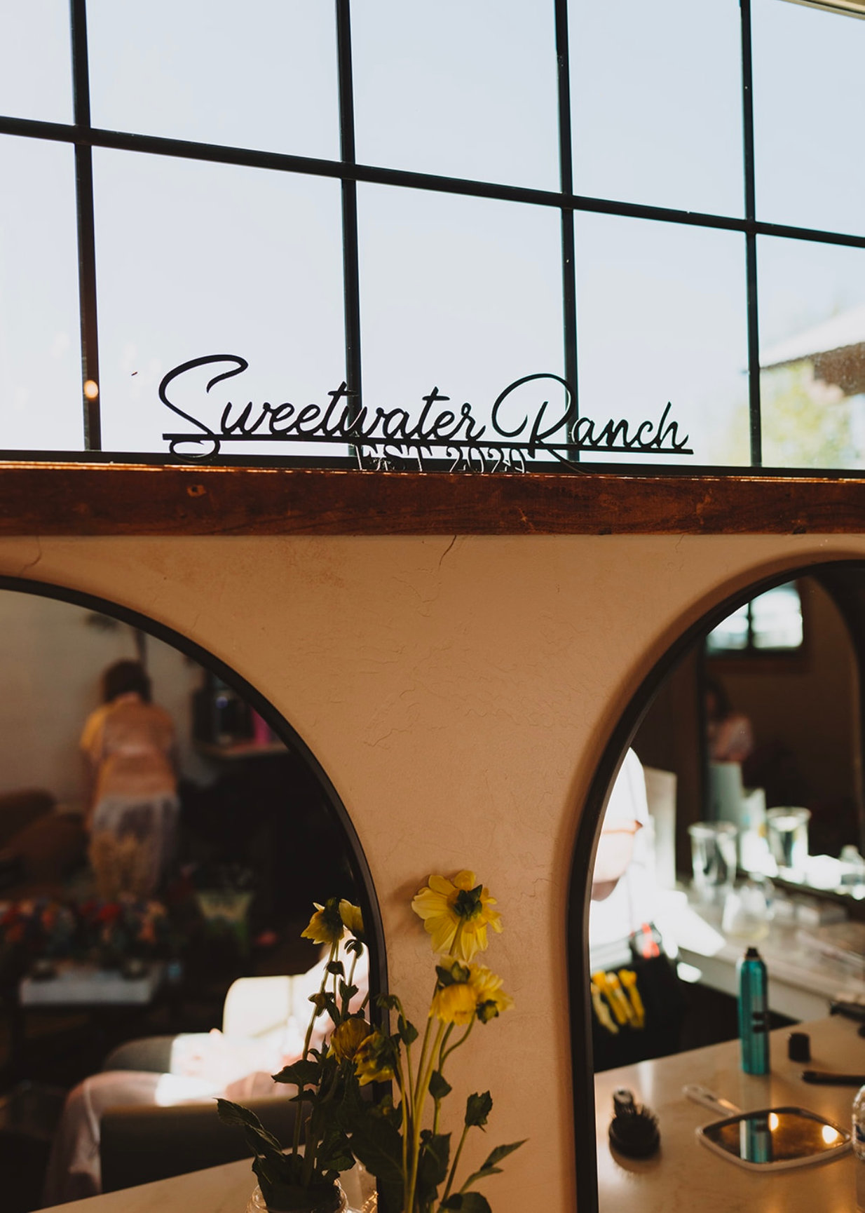 THE STABLE SUITES-Bride & Groom Headquarters - Sweetwater Ranch