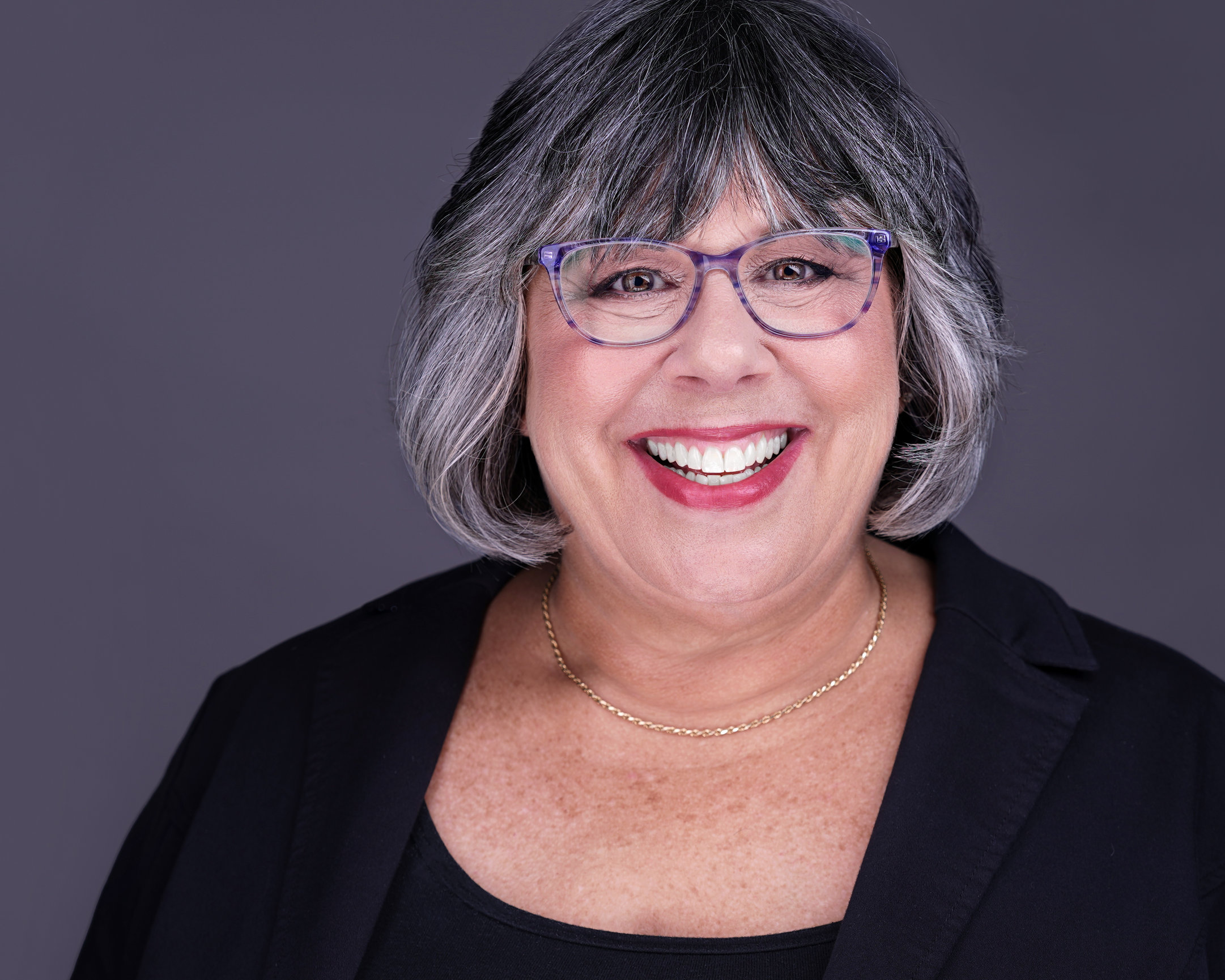 Capturing Confidence and Approachability: A Bel Air Headshot Photoshoot ...