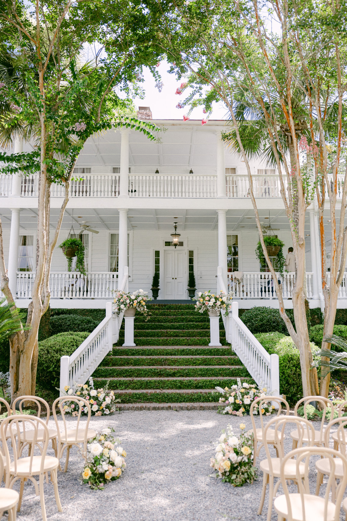 Old Wide Awake Summer Wedding - Ava Moore Photography