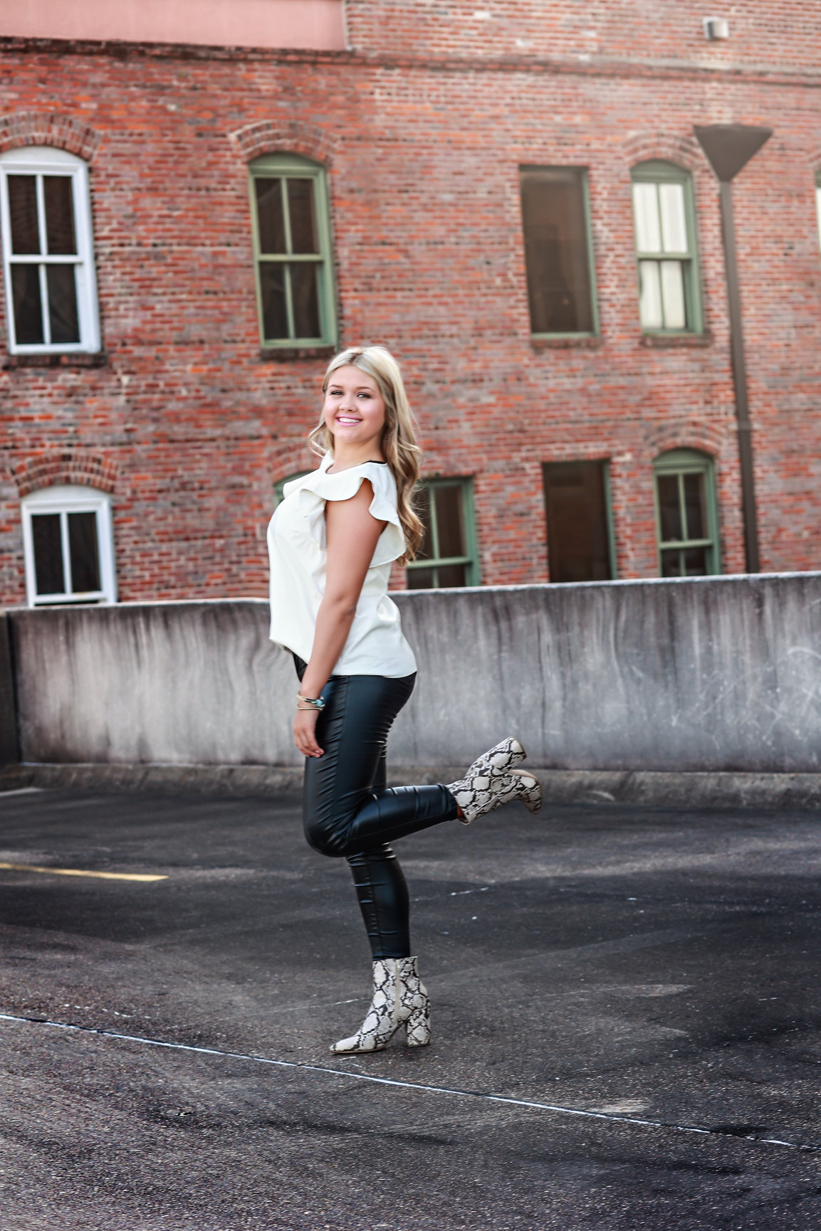 Cammie Cole 2023 Senior Portraits