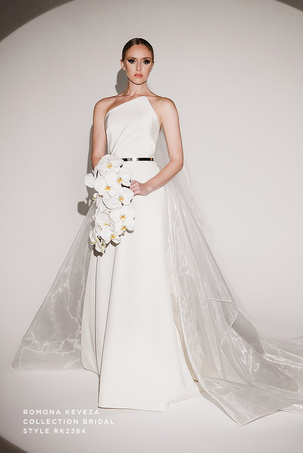 Simple Wedding Dresses | Discover the Best Simple Wedding Gowns ...