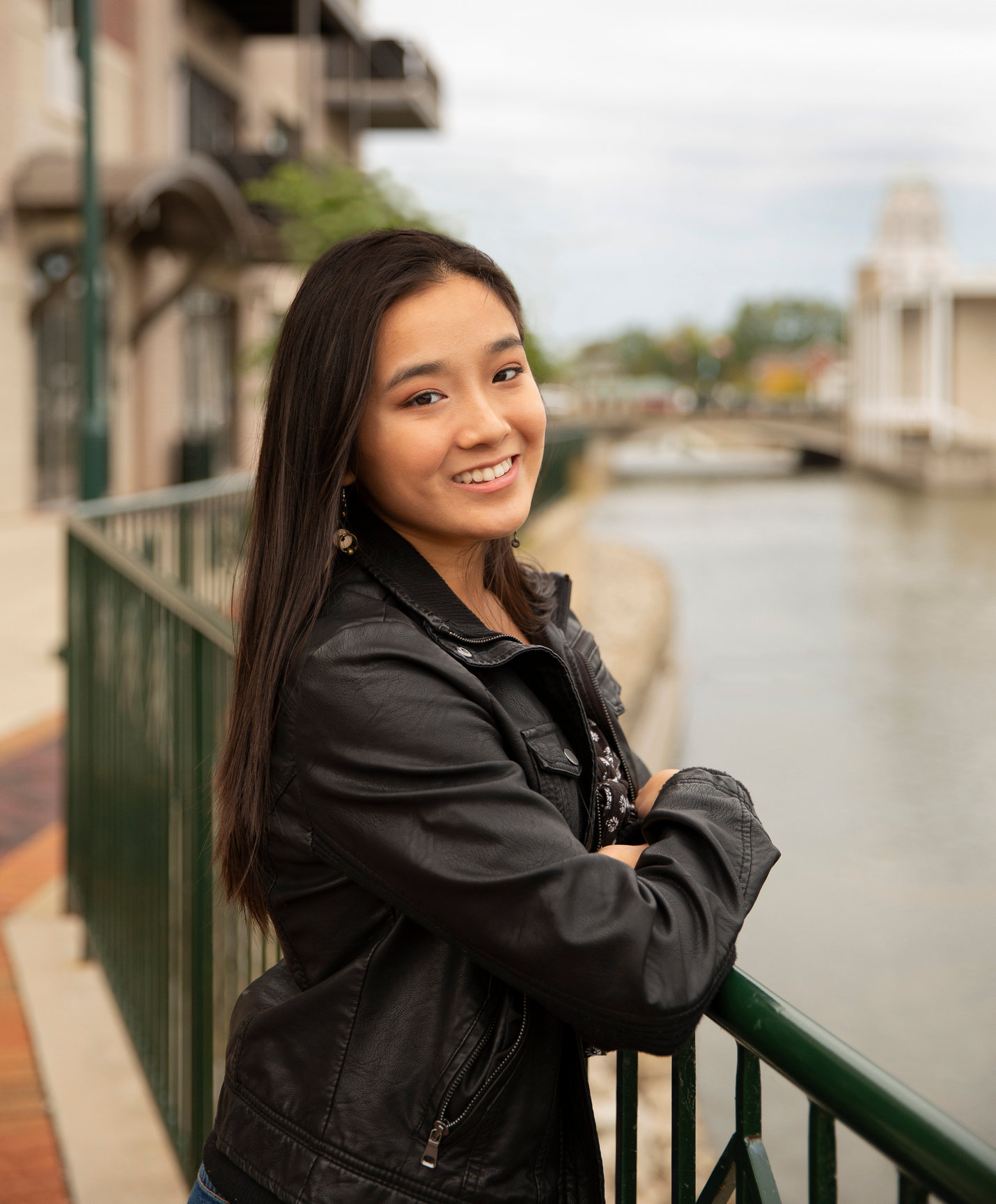 Nora's Portraits - Lynn Tucker Creative Photography