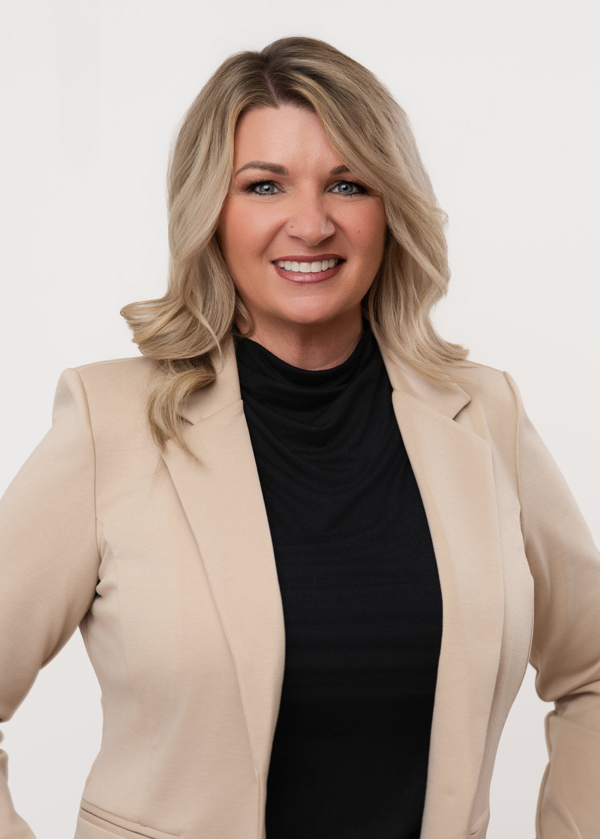 From Vision to Venture: Capturing Deanna's Empowering New Chapter ...