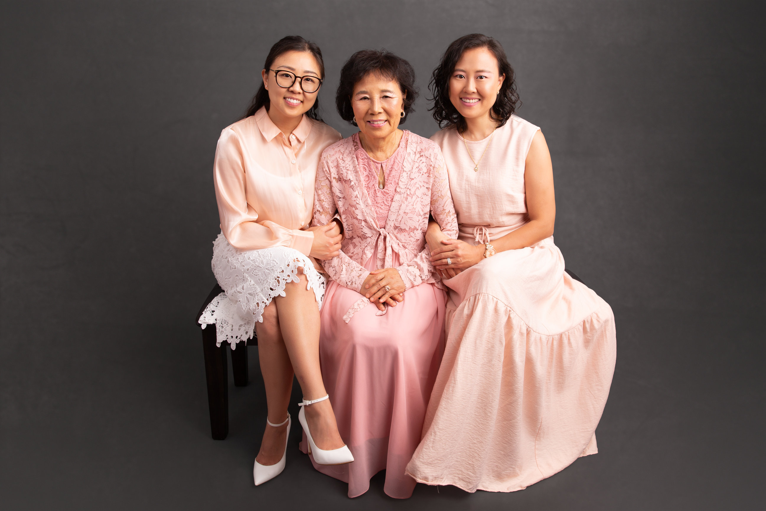 Choe Family Session In-Studio - Yata Photography
