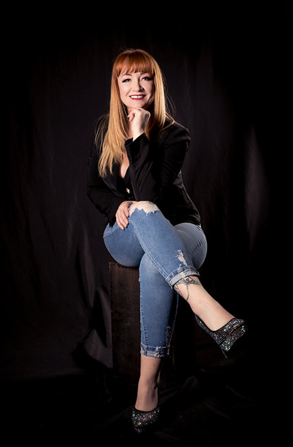 RUNAMUK PHOTOGRAPHY & MAKEUP ARTISTRY