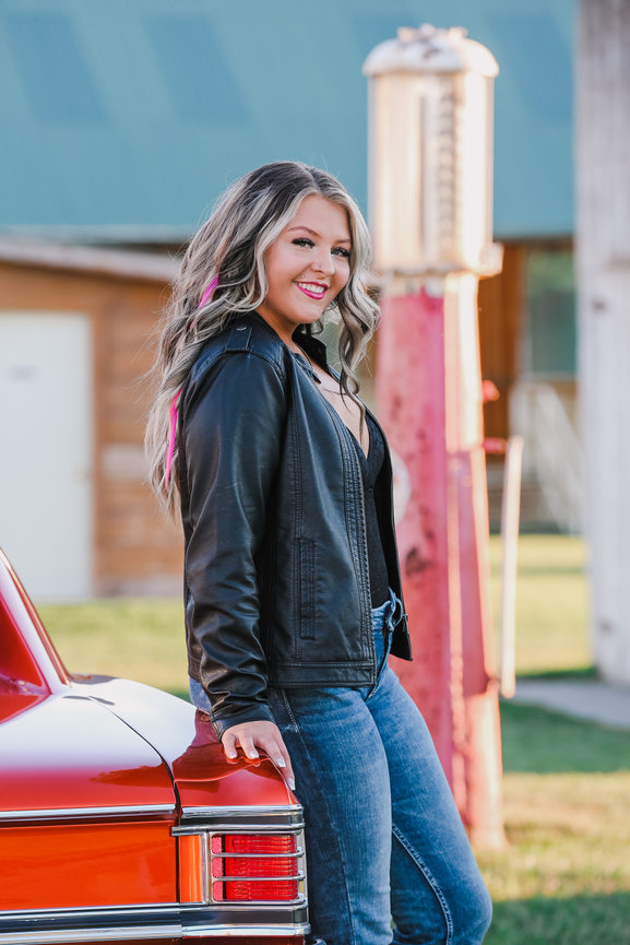 NEWS - Amber Reinhardt